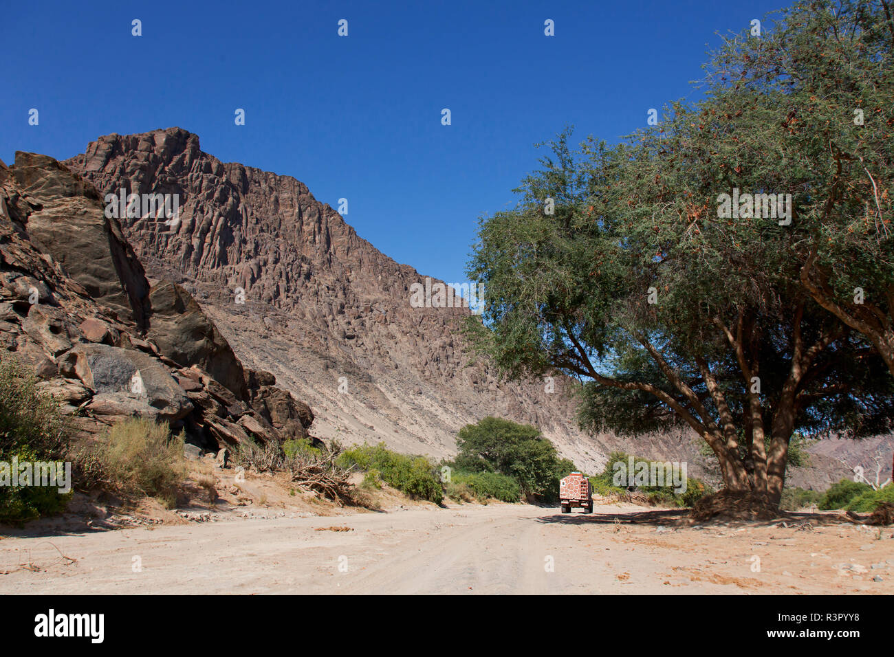 hoanib 4x4 trail Stock Photo - Alamy