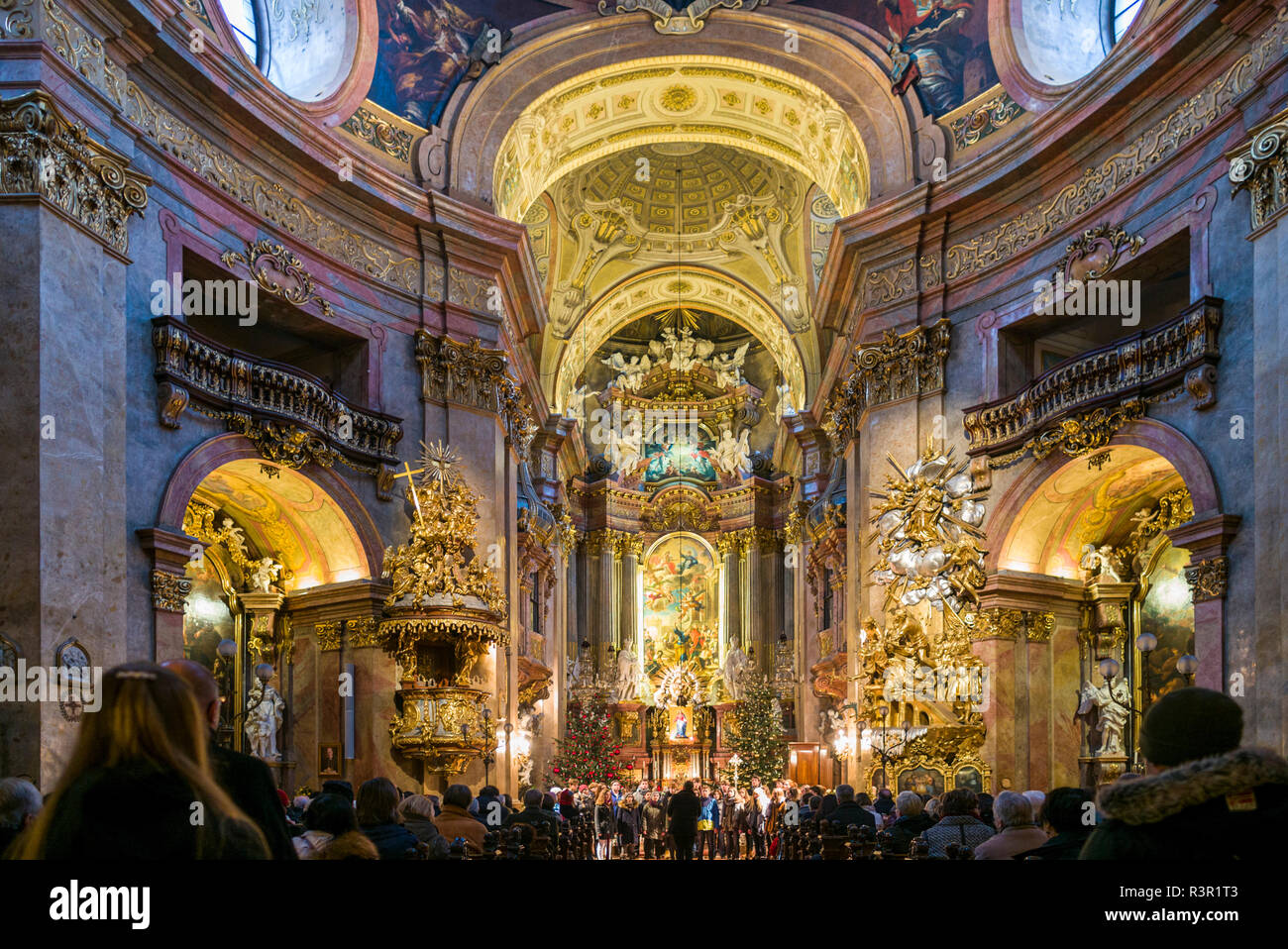 Peterskirche vienna hi-res stock photography and images - Alamy