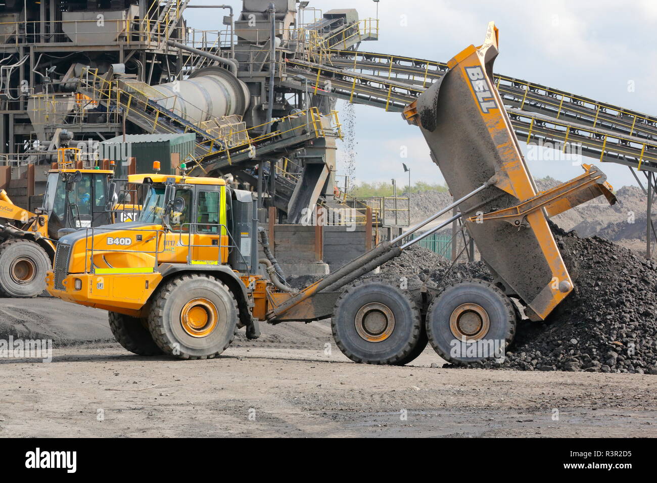 A Bell 40D articulated dump truck at work on Recycoal Coal Recycling ...