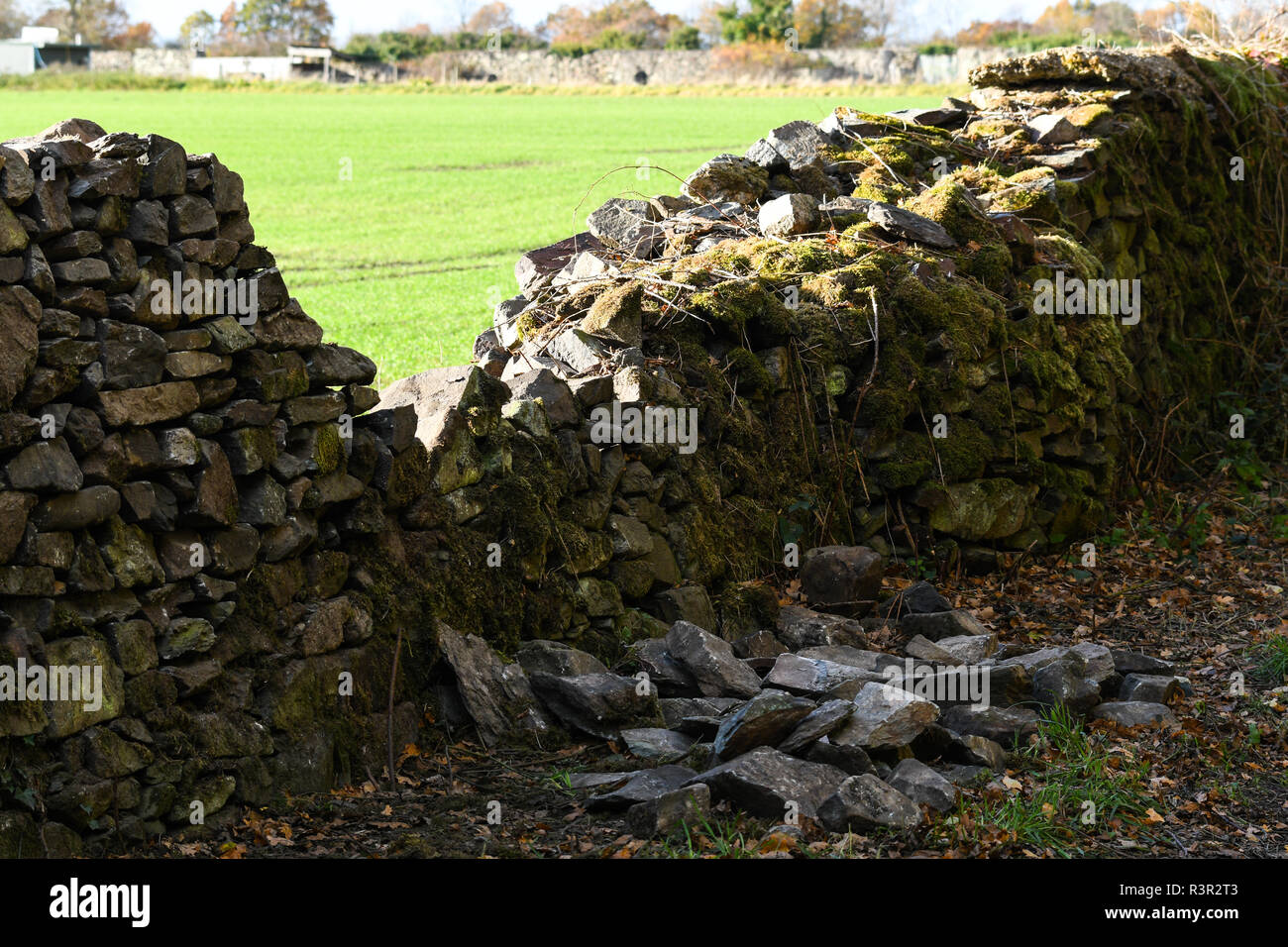 Dry stone wall damage hi-res stock photography and images - Alamy