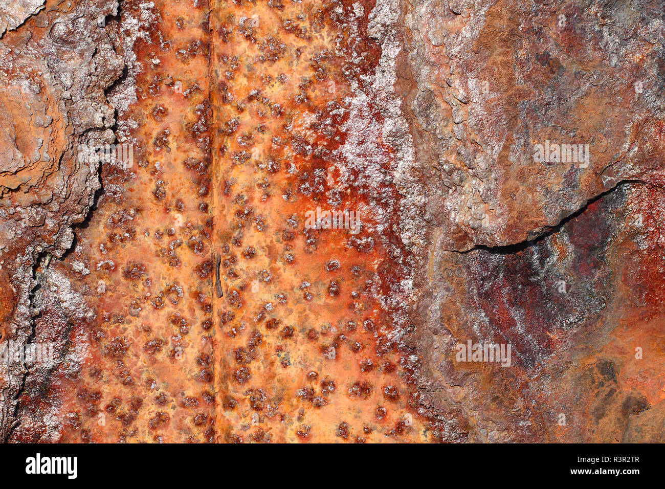 Structures of rusty iron Stock Photo - Alamy