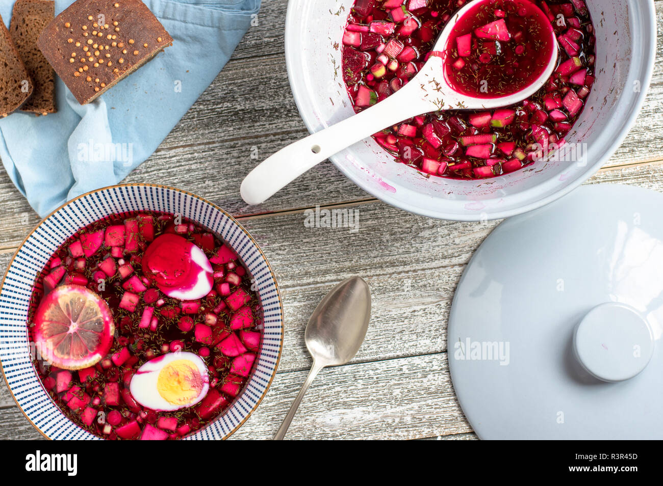 Cold Beets soup Stock Photo - Alamy