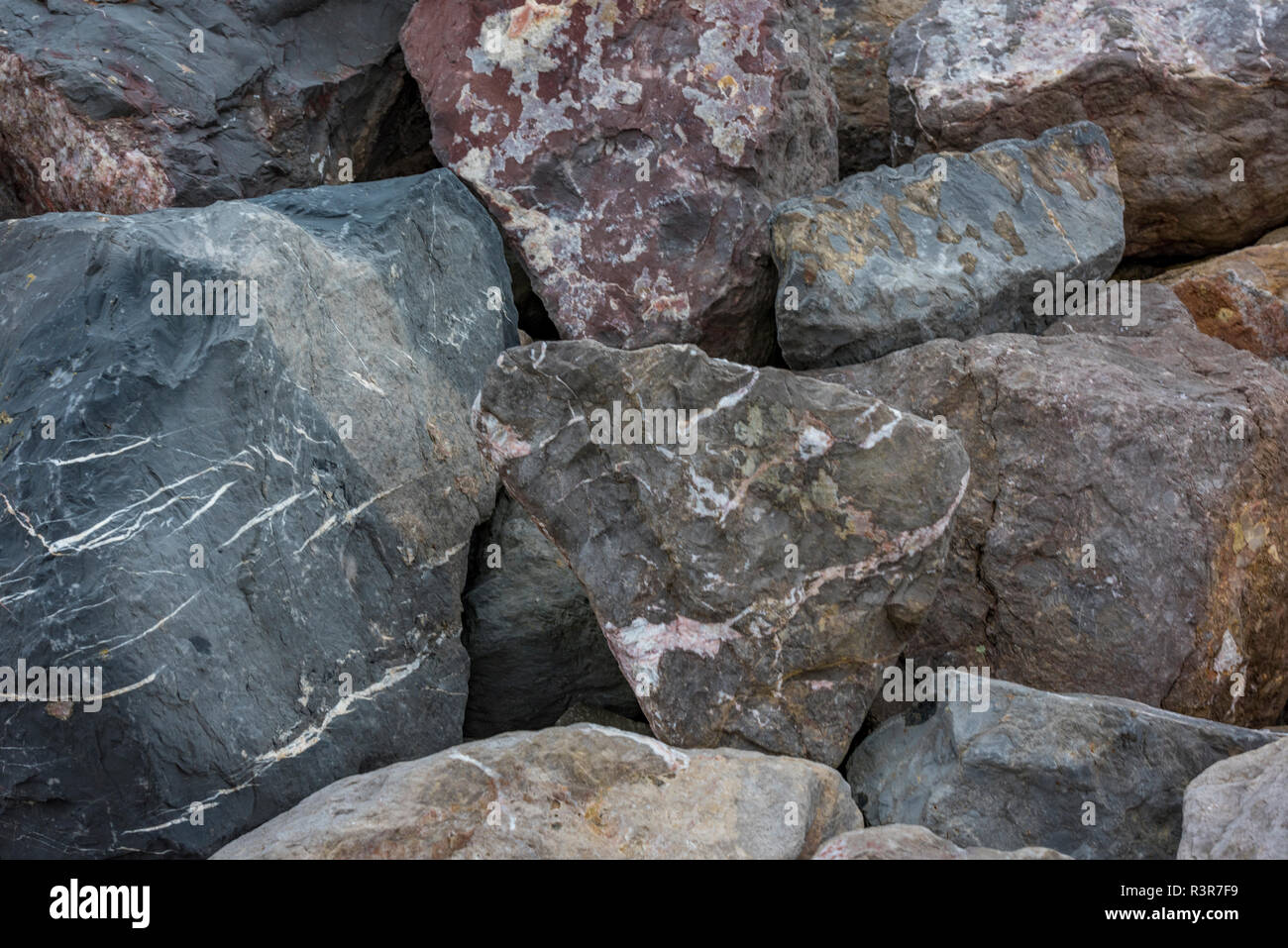 Coloured veins in rocks hi-res stock photography and images - Alamy
