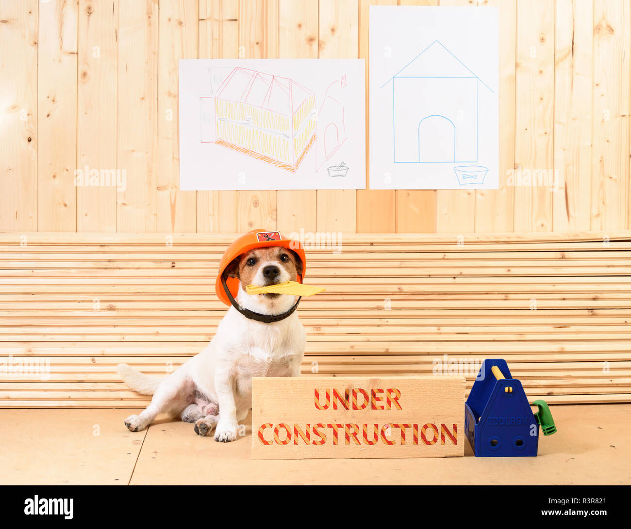 Under renovation sign hi-res stock photography and images - Alamy