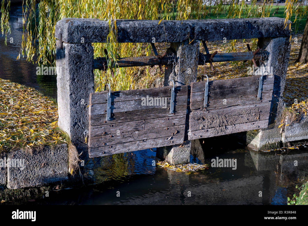 Old wooden wheel on hill hi-res stock photography and images - Alamy