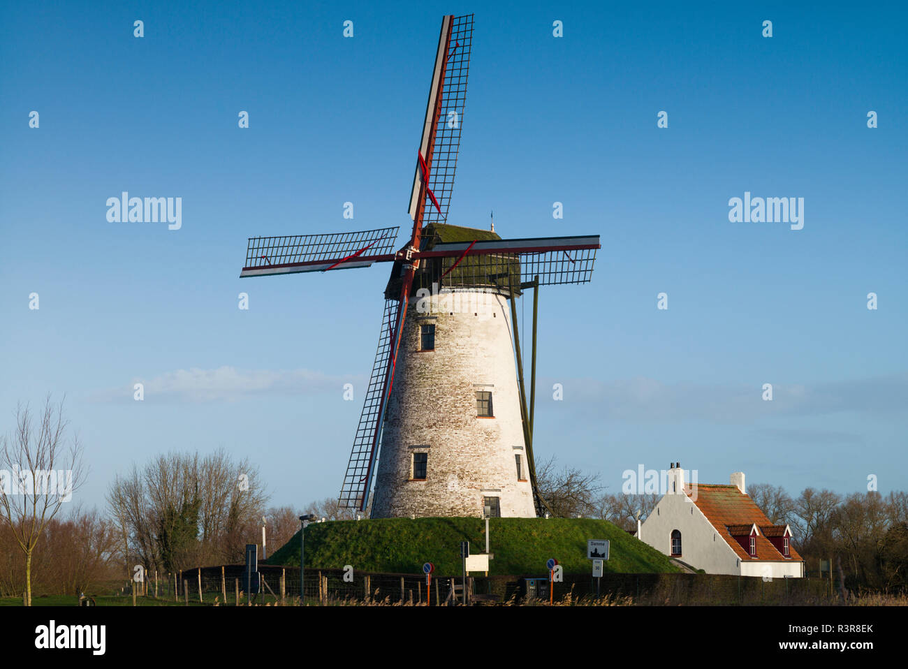 Damme and mill hi-res stock photography and images - Alamy