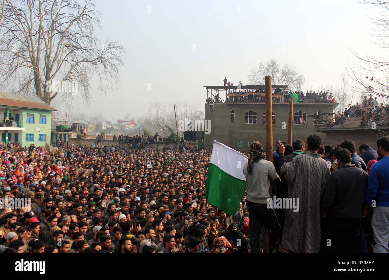 Alias commander hi-res stock photography and images - Alamy