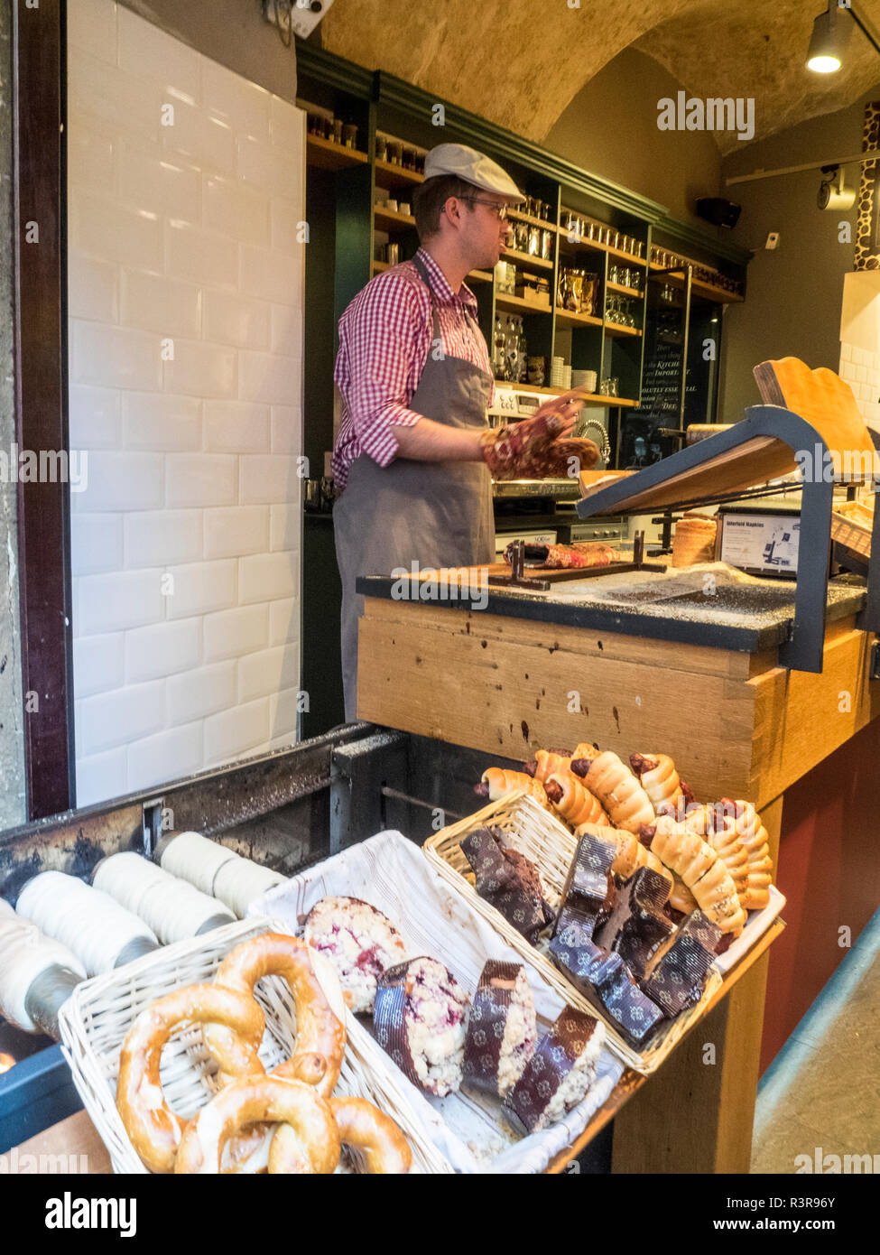 Prague bakery hi-res stock photography and images - Alamy