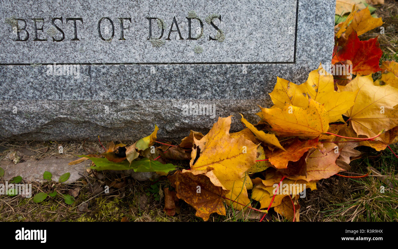 Headstone of father hi-res stock photography and images - Alamy