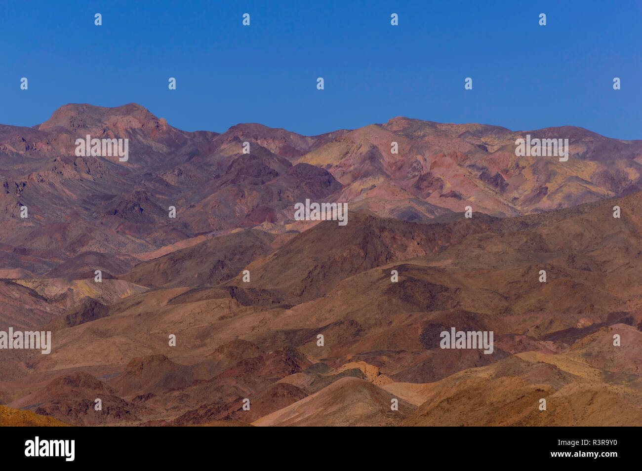 Desert pallet hi-res stock photography and images - Alamy