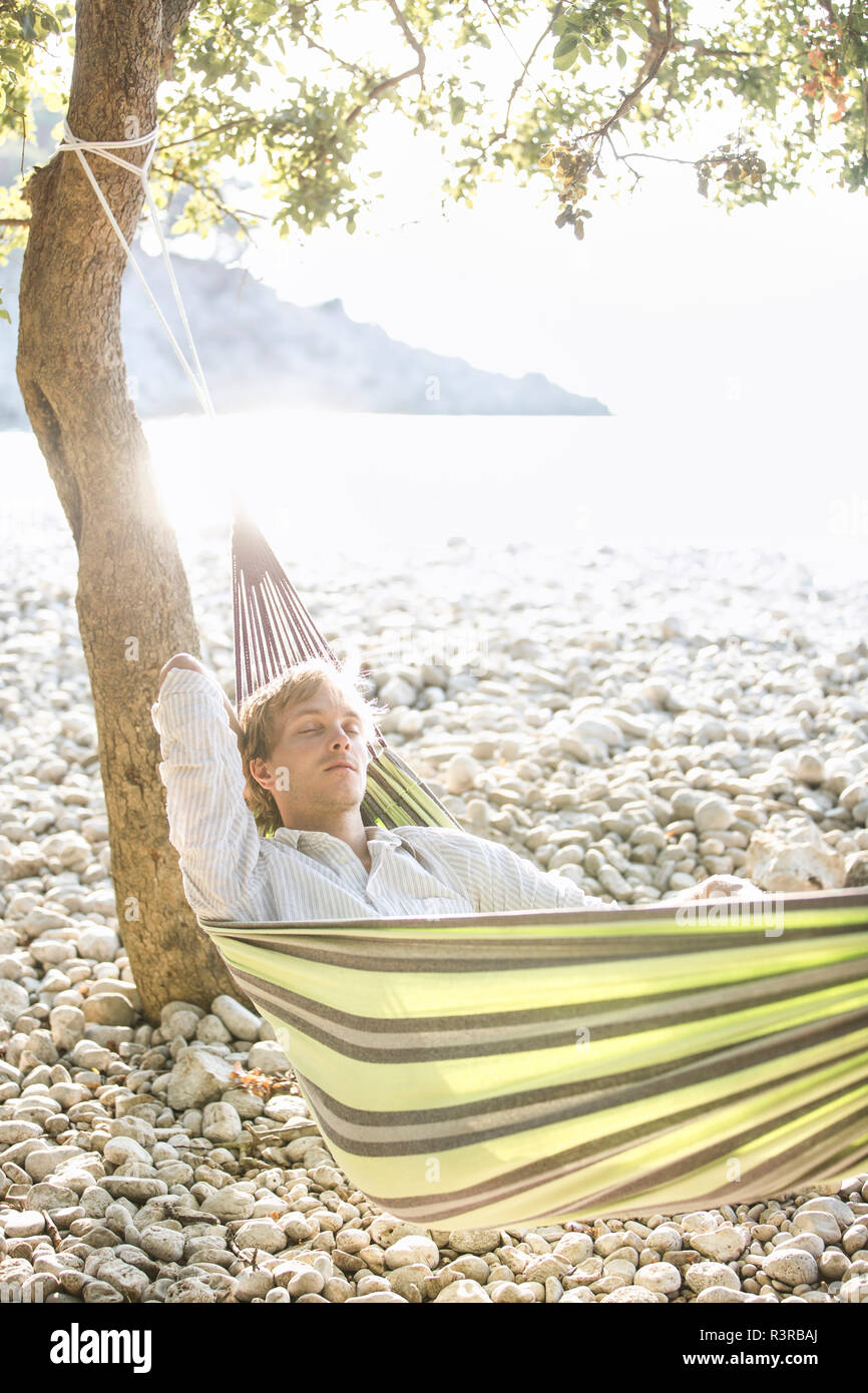 Hammock relaxed hi-res stock photography and images - Alamy