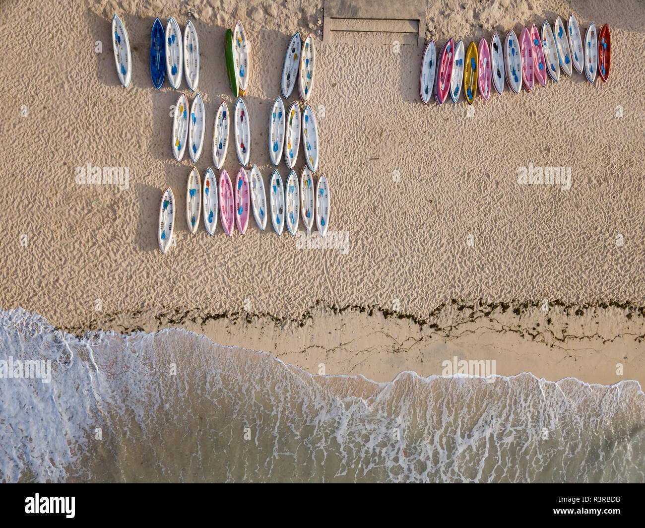 Aerial view empty beach sea hi-res stock photography and images - Alamy
