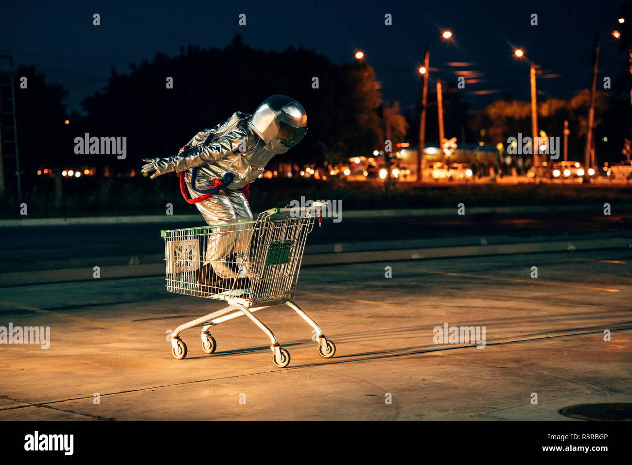 Exploring in the cart hi-res stock photography and images - Alamy