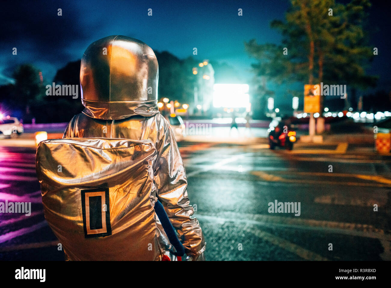 Screen projection hi-res stock photography and images - Alamy