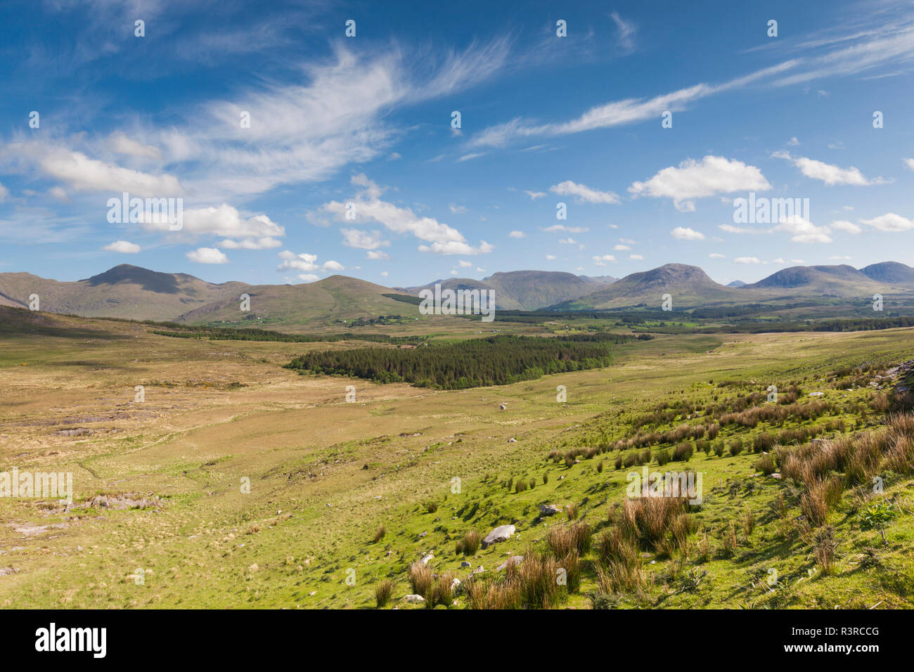 Ireland, County Kerry, Ring of Kerry, Letterfinish, Kerry landscape ...