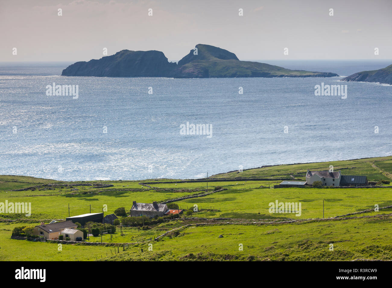 Ireland, County Kerry, Ring of Kerry, coastal landscape along the ...
