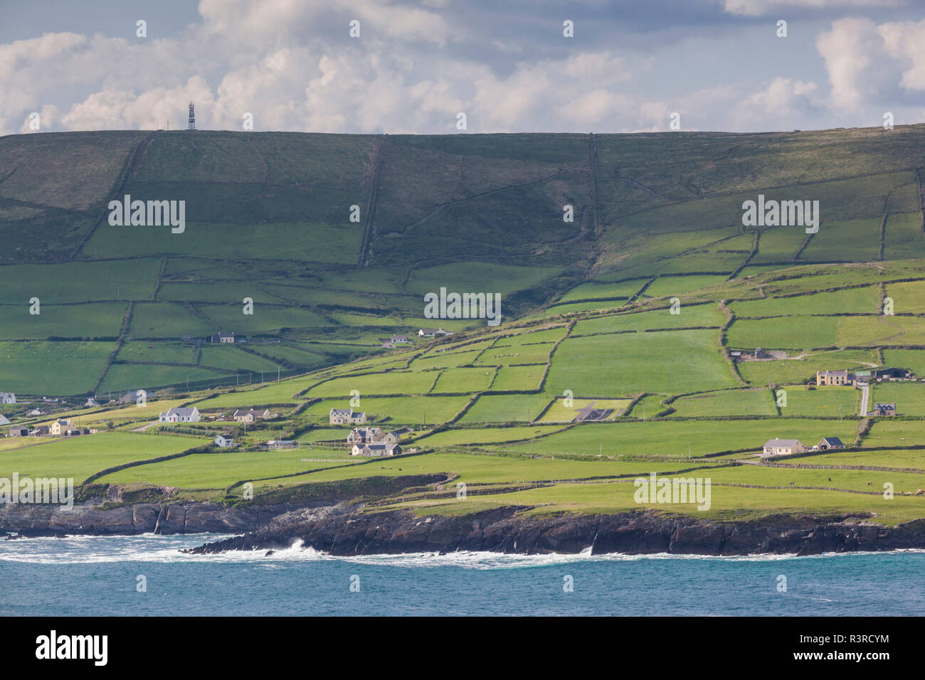 Ireland, County Kerry, Ring of Kerry, coastal landscape along the ...