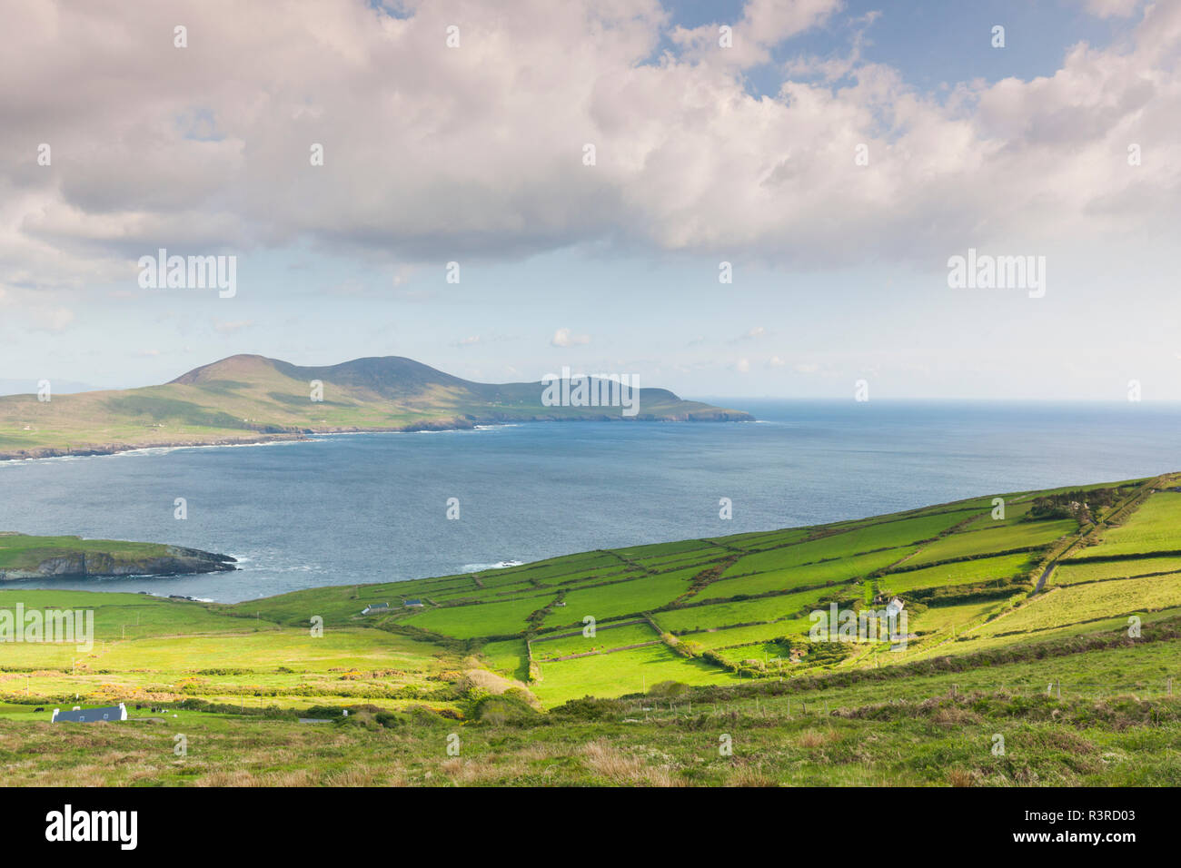 Ireland, County Kerry, Ring of Kerry, coastal landscape along the ...