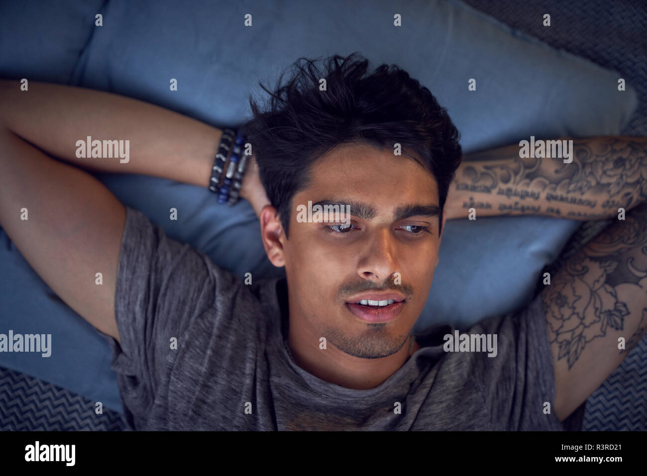 Man getting tattoo hi-res stock photography and images - Alamy