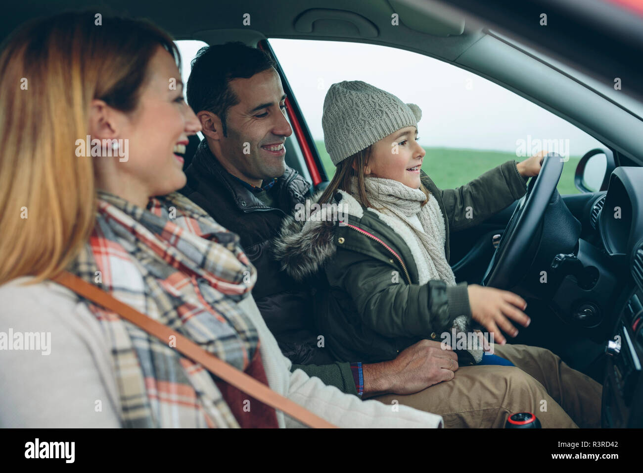 Car drive family hi-res stock photography and images - Alamy