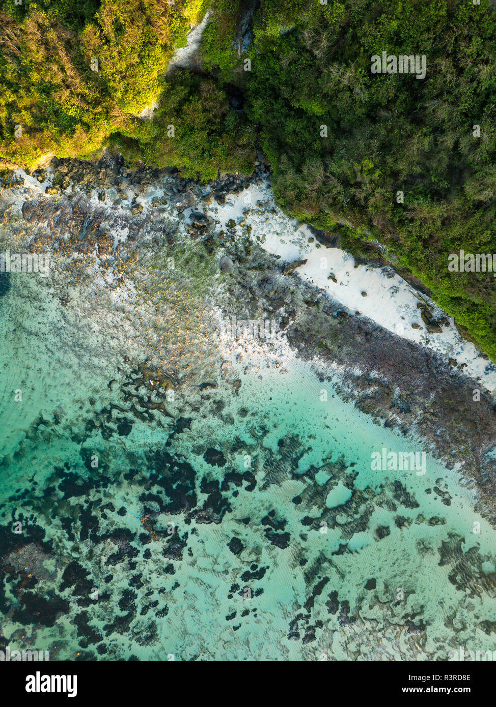 Green bowl beach hi-res stock photography and images - Alamy