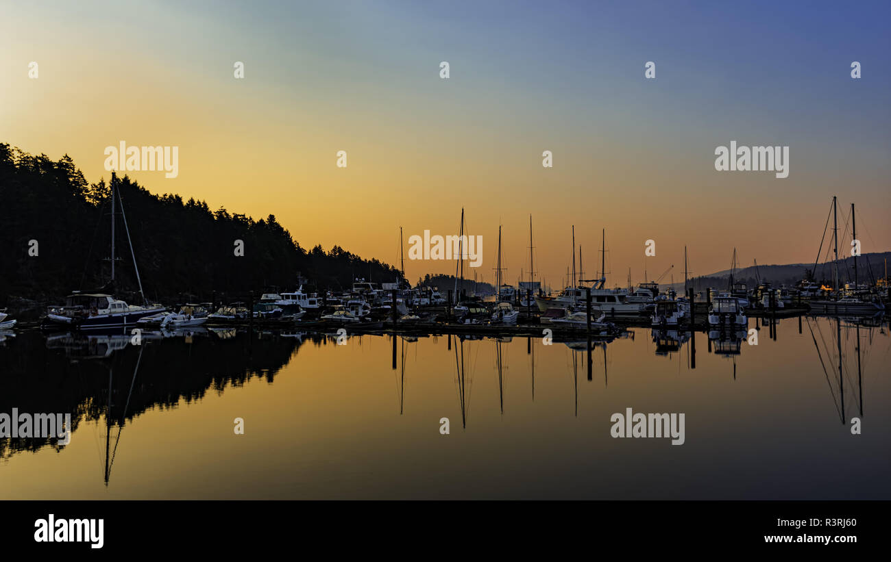 Salt spring island hi-res stock photography and images - Alamy
