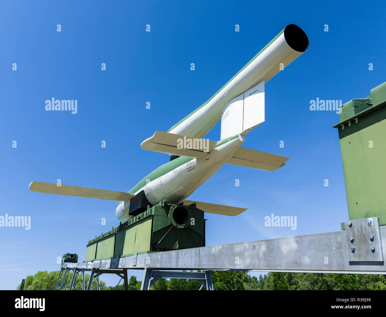 V 1 flying bomb hi-res stock photography and images - Alamy