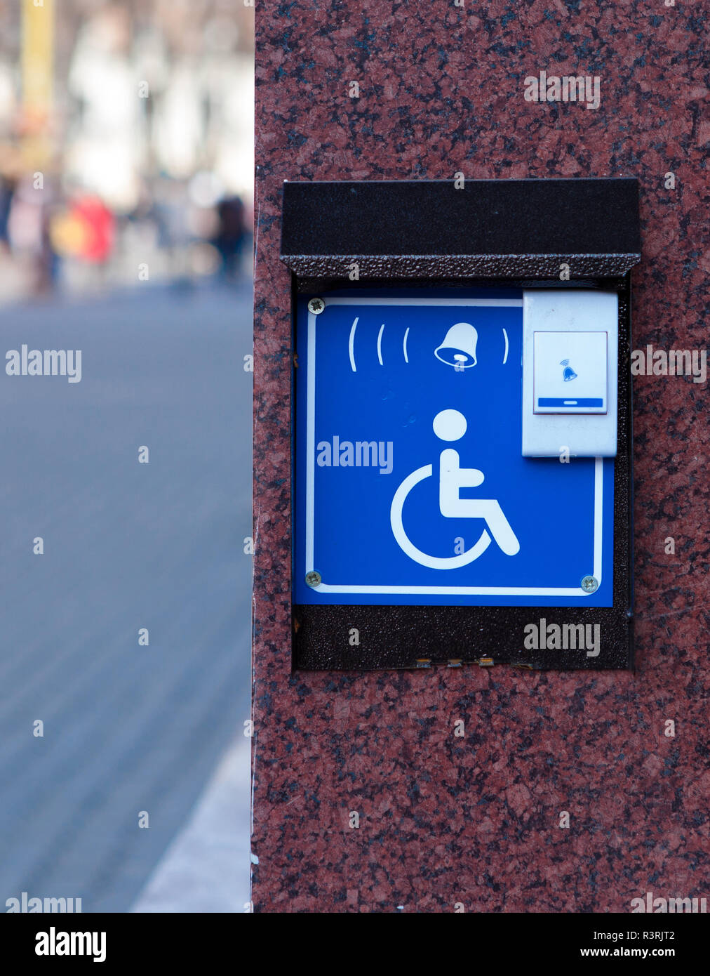 Accessible restaurant sign hi-res stock photography and images - Alamy
