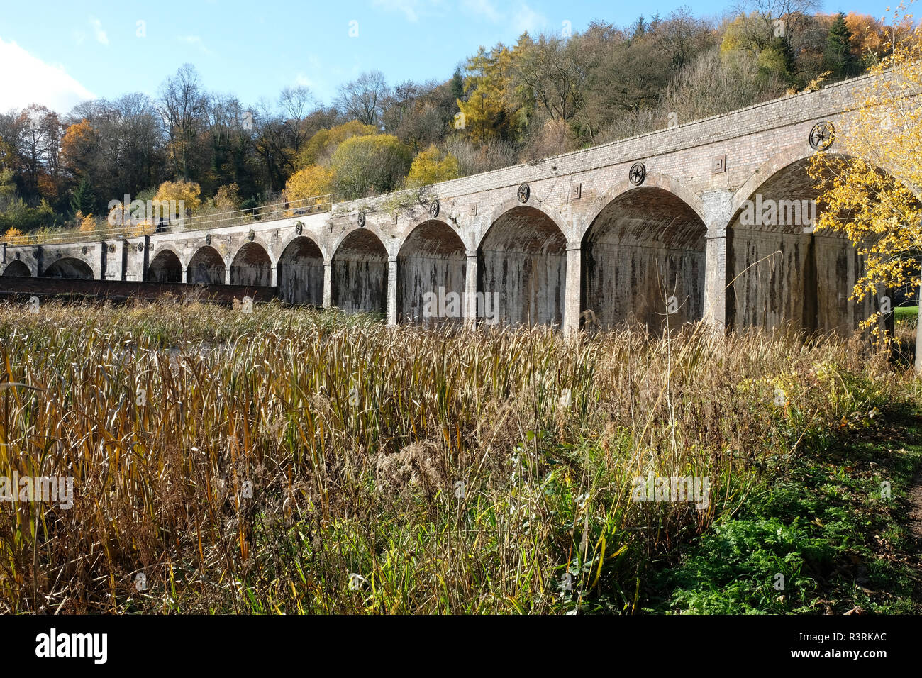 Brick railway viaduct and arches hi-res stock photography and images ...