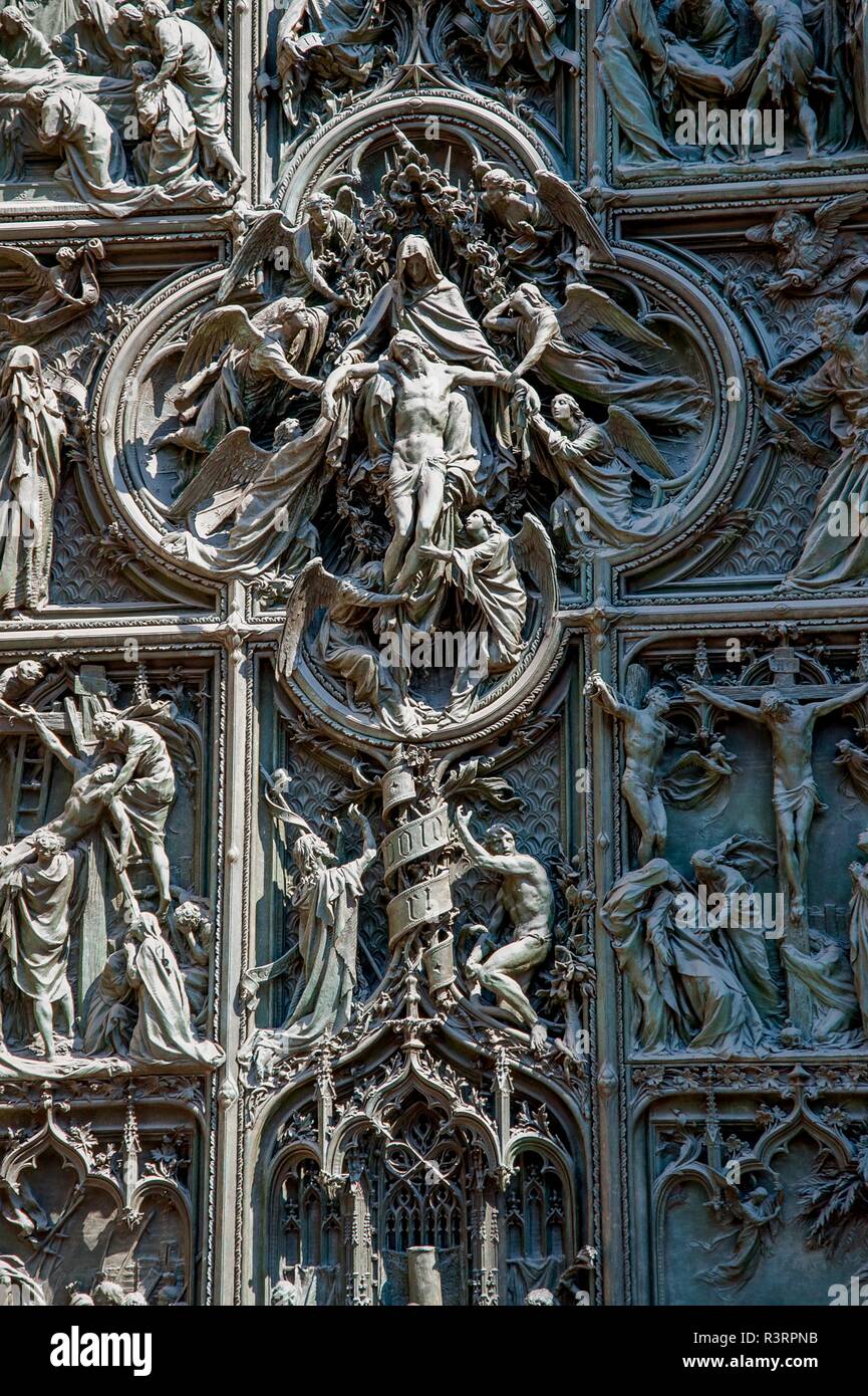 Carved stone pinnacle hi-res stock photography and images - Alamy