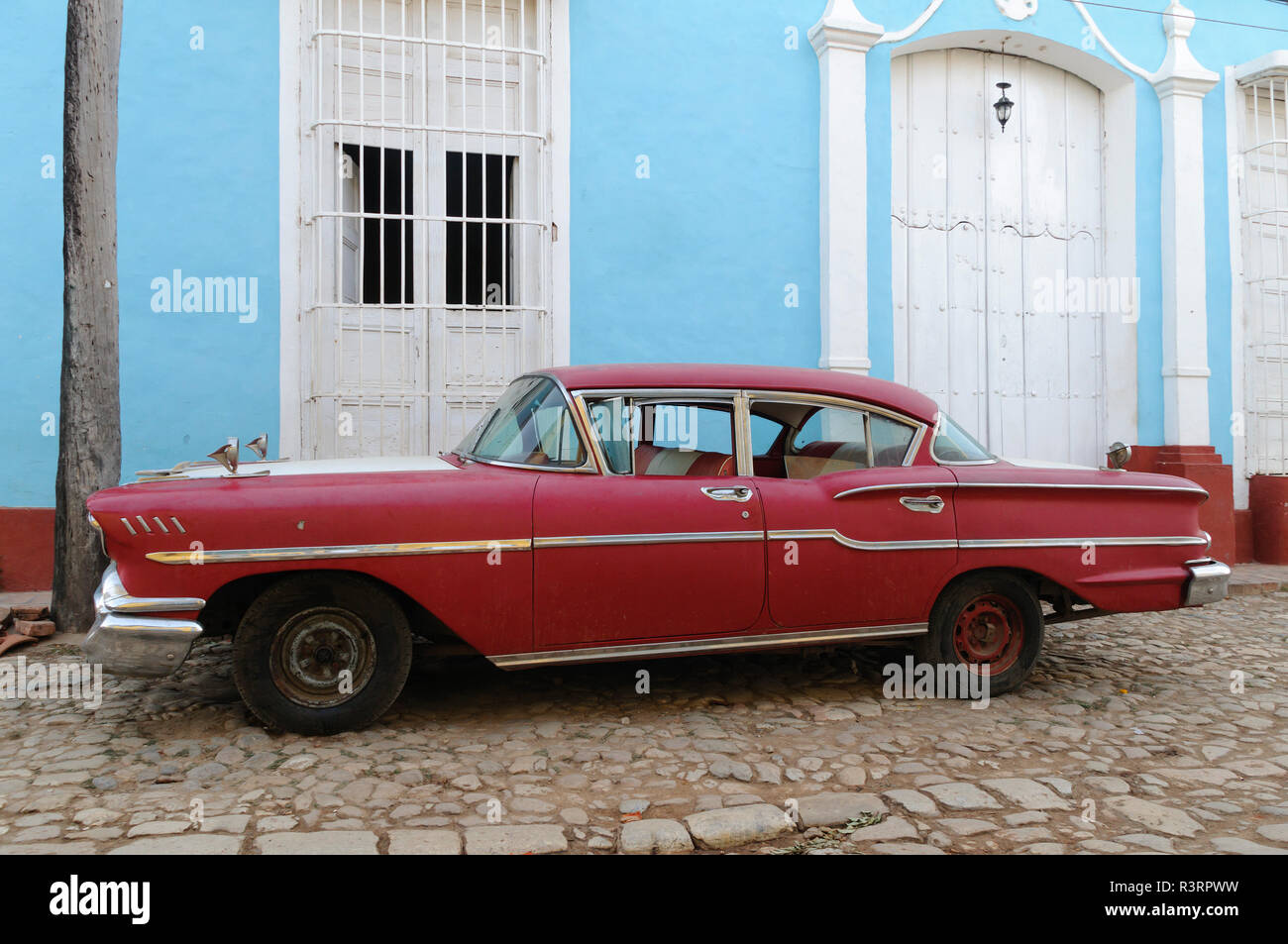 Old american sedan hi-res stock photography and images - Alamy