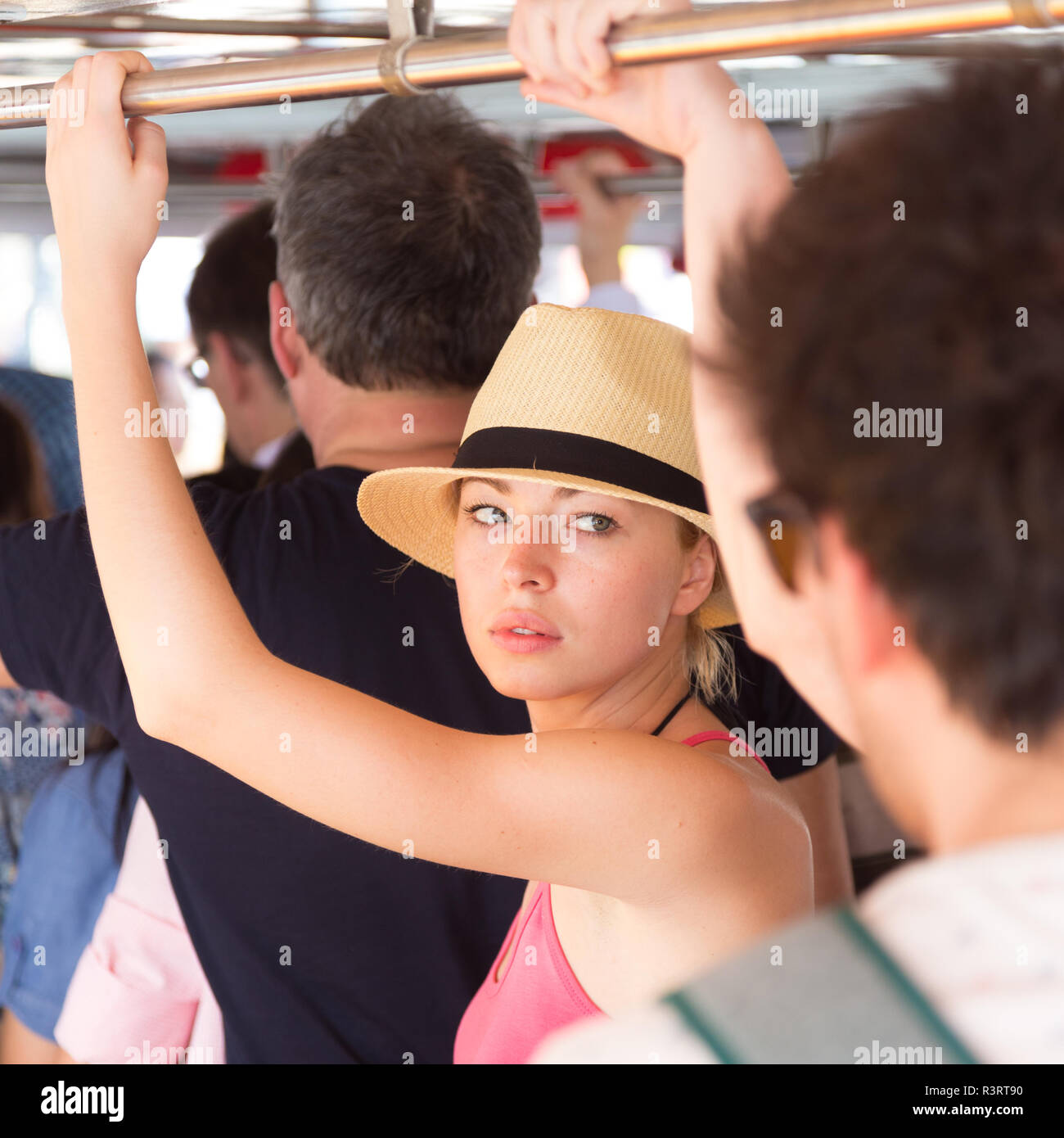 Pipe layer ship hi-res stock photography and images - Alamy
