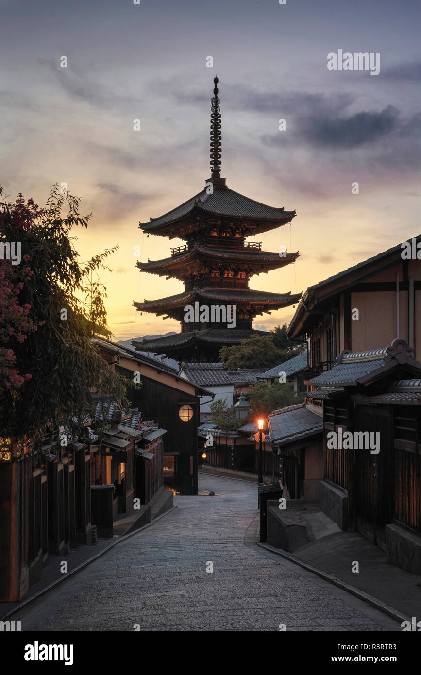 Kyoto sunset hi-res stock photography and images - Alamy