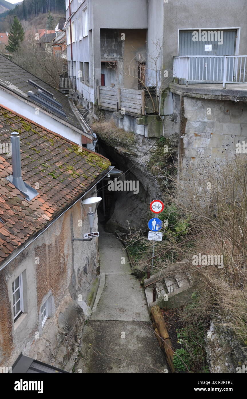 Narrow garage hi-res stock photography and images - Alamy