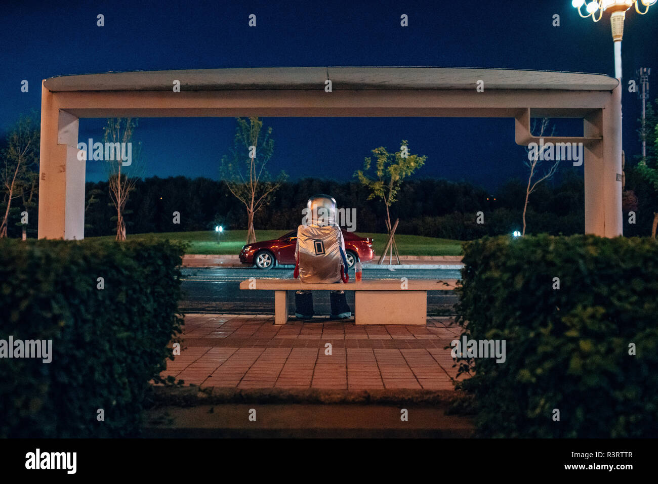 Bus stop night hi-res stock photography and images - Alamy