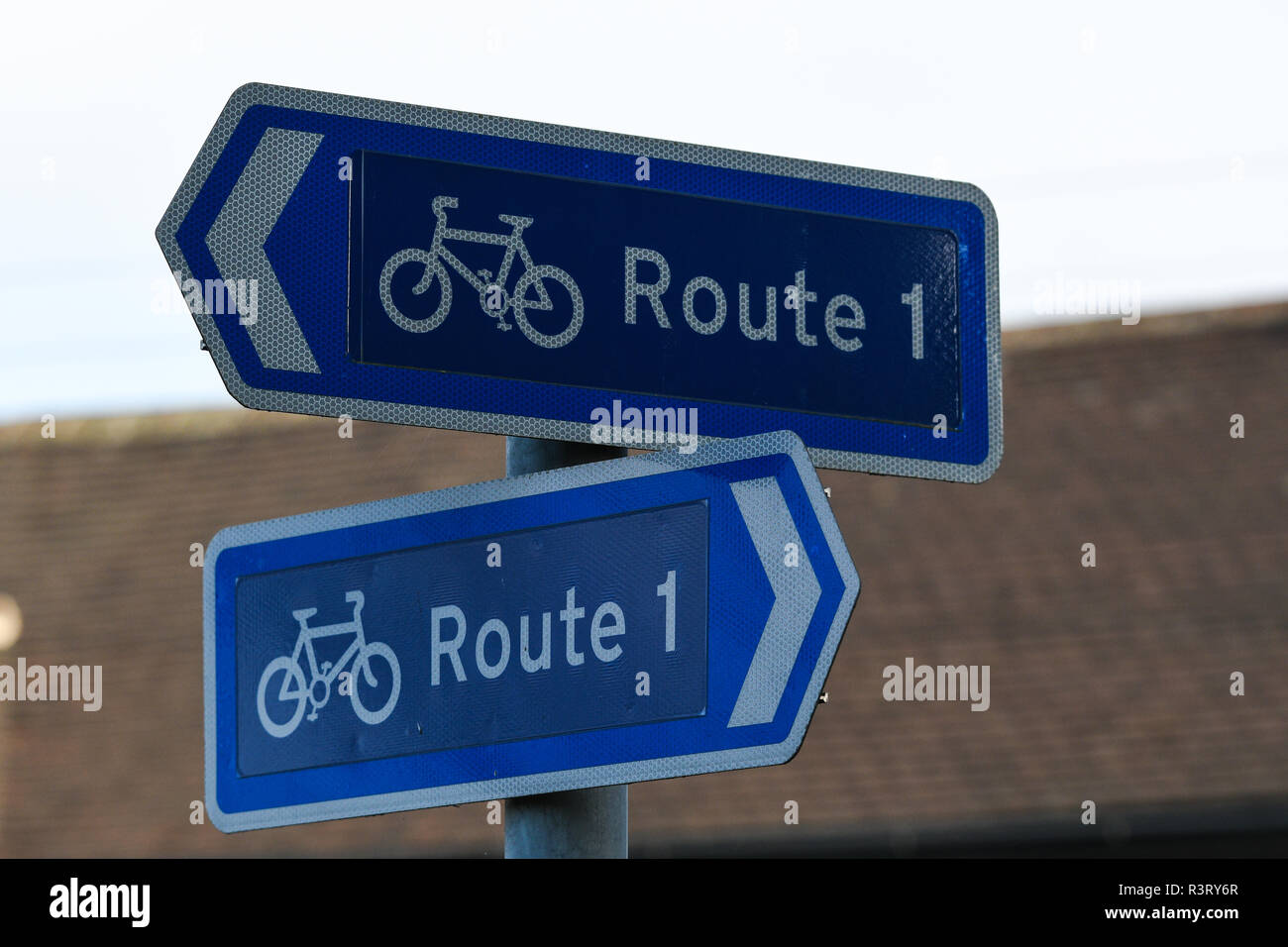 signs saying route 1 Stock Photo - Alamy
