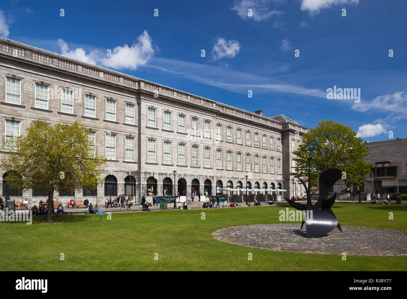 Ireland, Dublin, Trinity College, Old Library building, exterior Stock ...