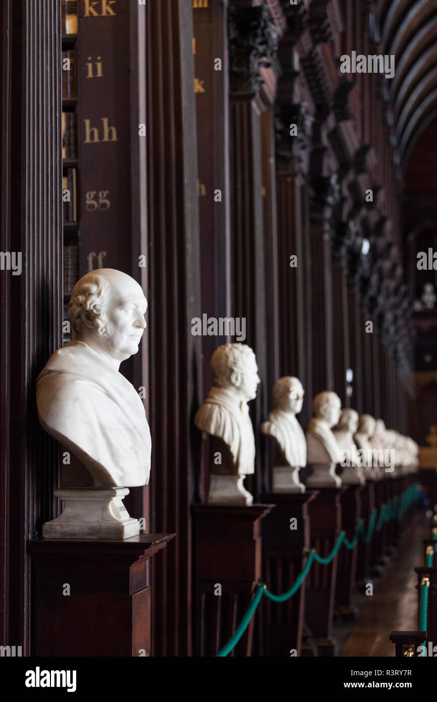 Library busts hi-res stock photography and images - Alamy