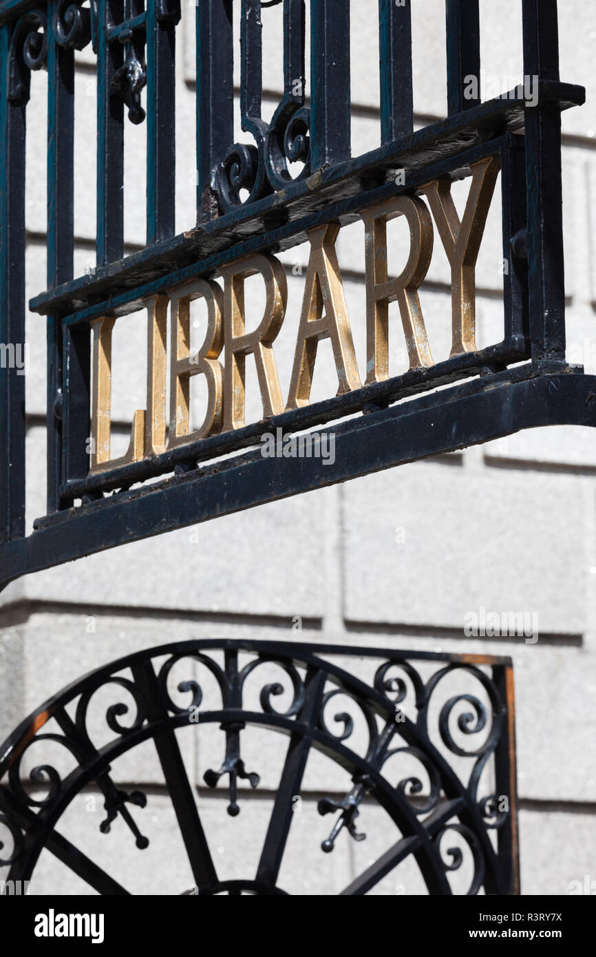 National library dublin hi-res stock photography and images - Alamy