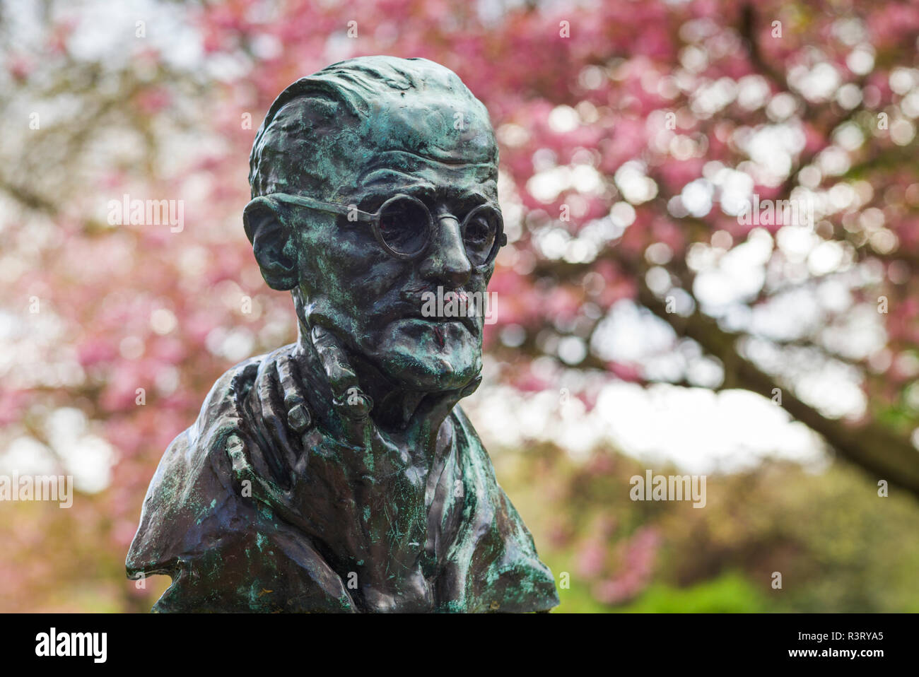 St joyce hi-res stock photography and images - Alamy