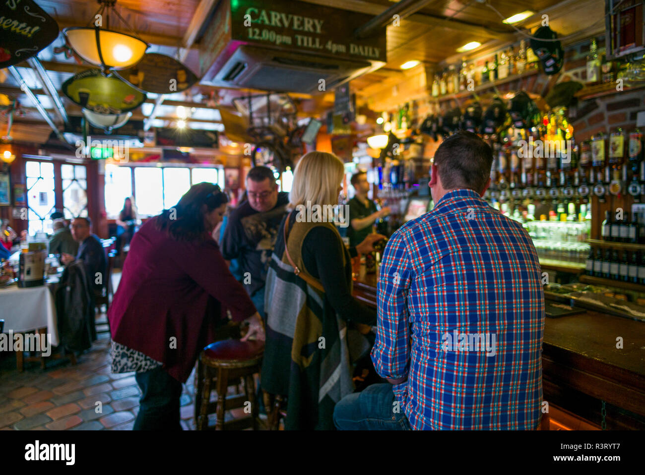 Interior temple bar pub dublin hi-res stock photography and images - Alamy