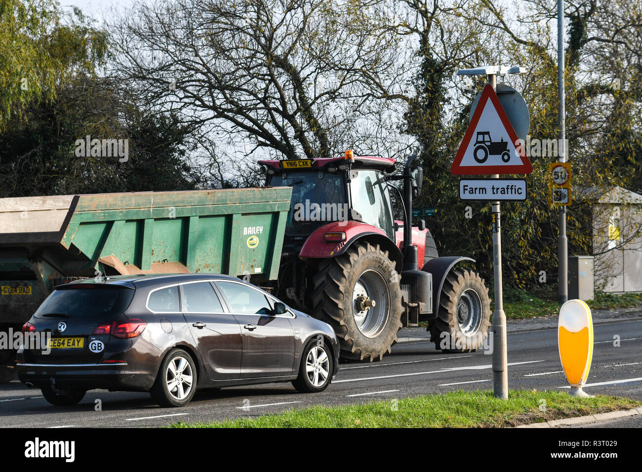 farm traffic sign with tractor in the background Stock Photo - Alamy