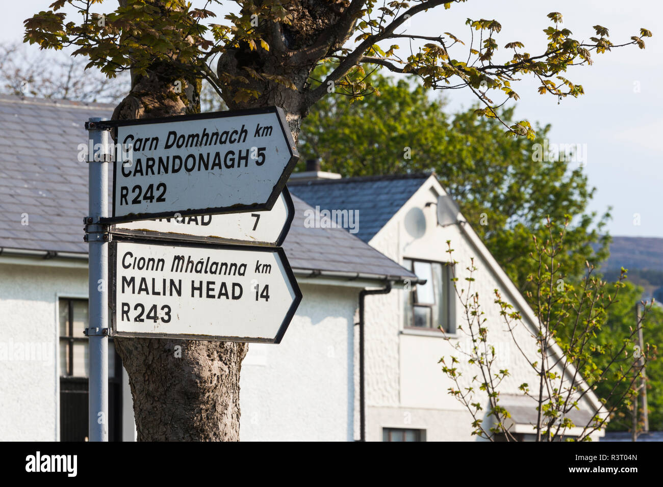 Ireland, County Donegal, Inishowen Peninsula, Malin, road sign Stock ...
