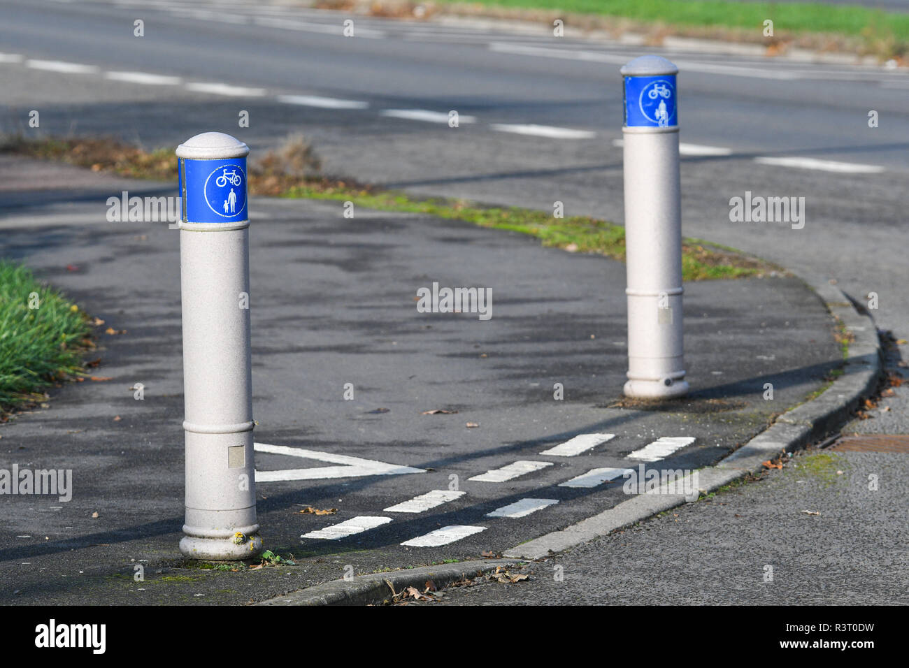 metal post marking the route of a cycle path Stock Photo - Alamy