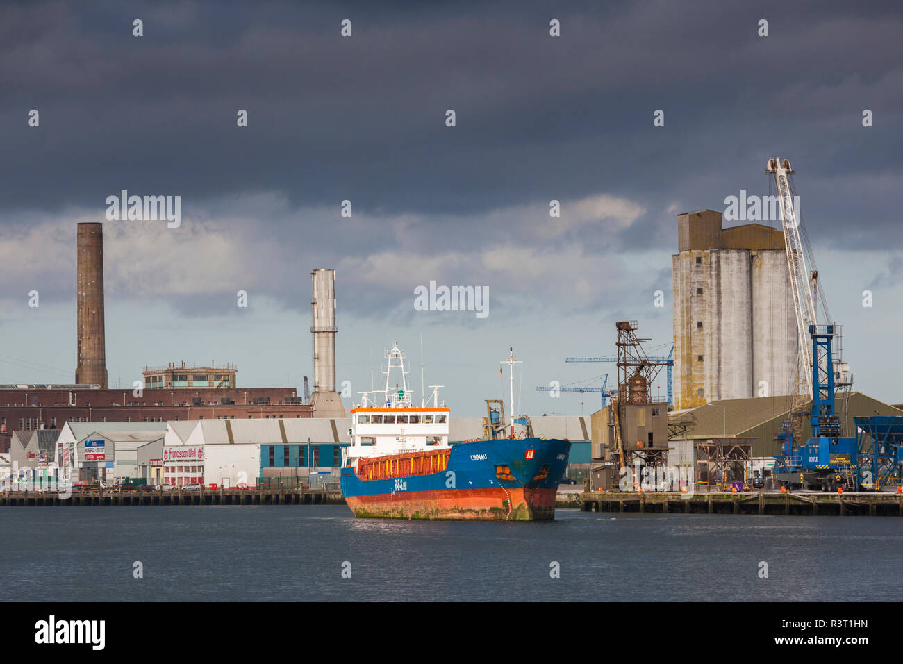 Ireland, County Cork, Cork City, River Lee harbor view Stock Photo - Alamy