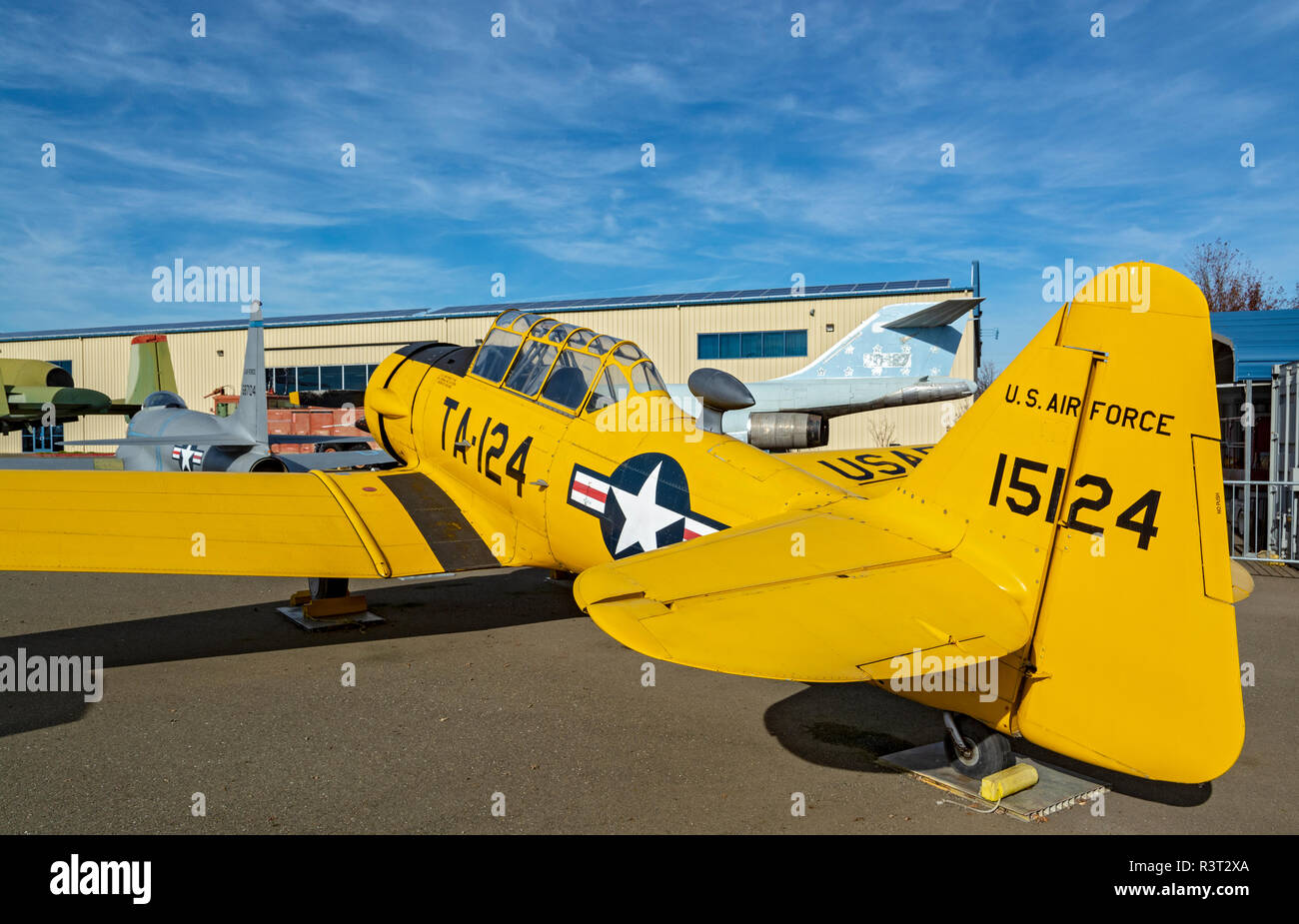 North american t 6g texan hi-res stock photography and images - Alamy