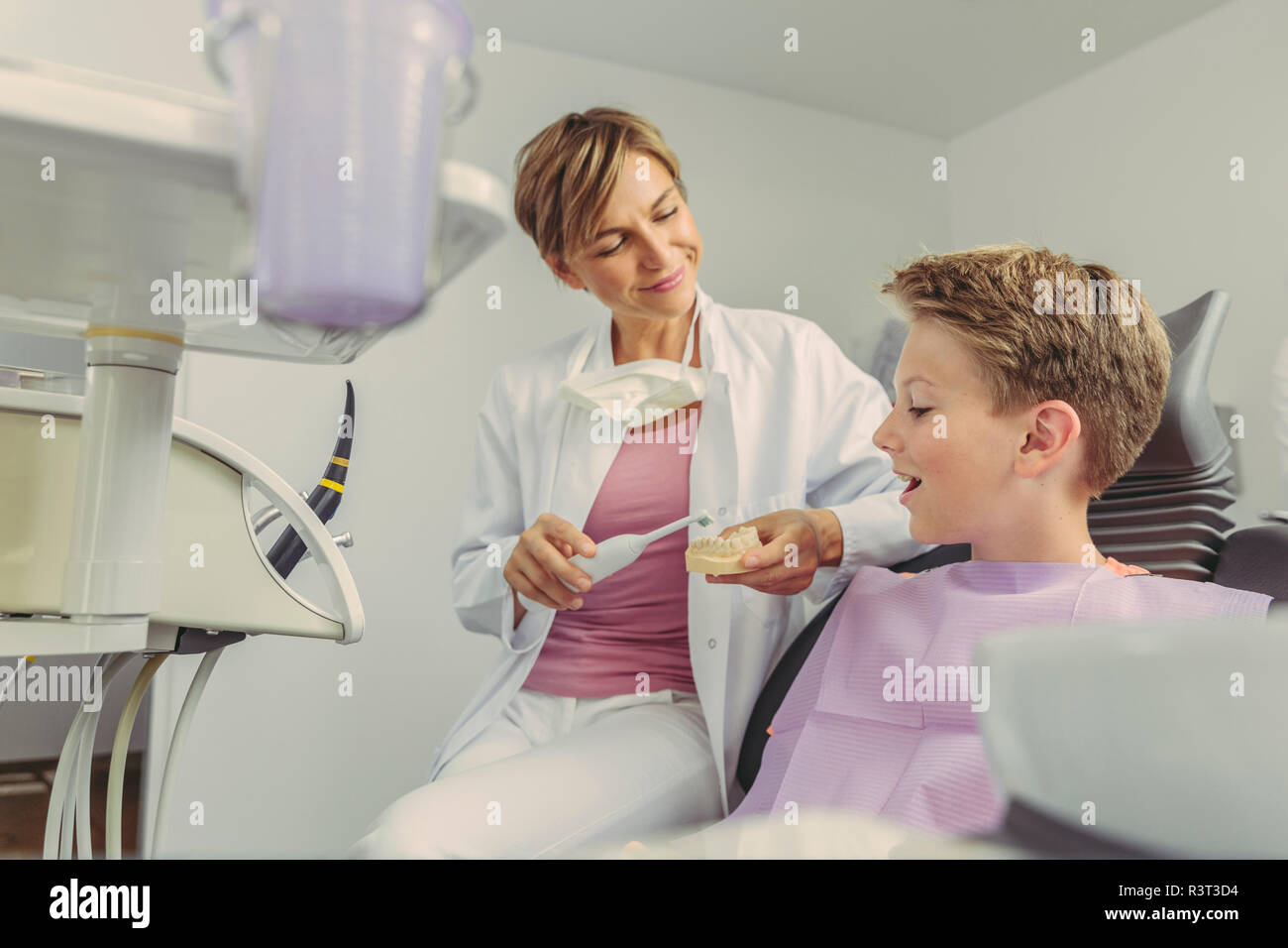 Clean your teeth hi-res stock photography and images - Alamy
