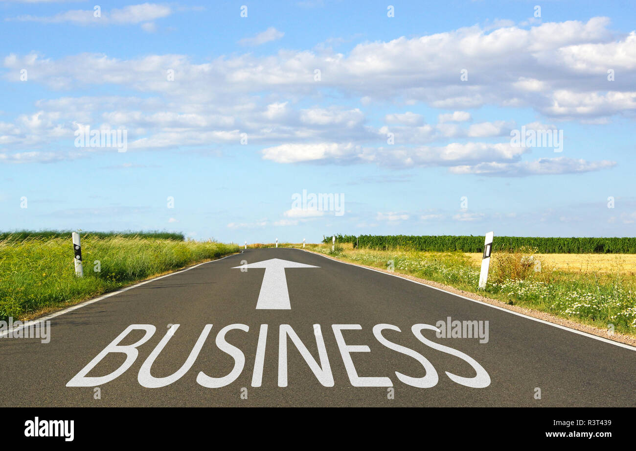 Road arrow new approach hi-res stock photography and images - Alamy