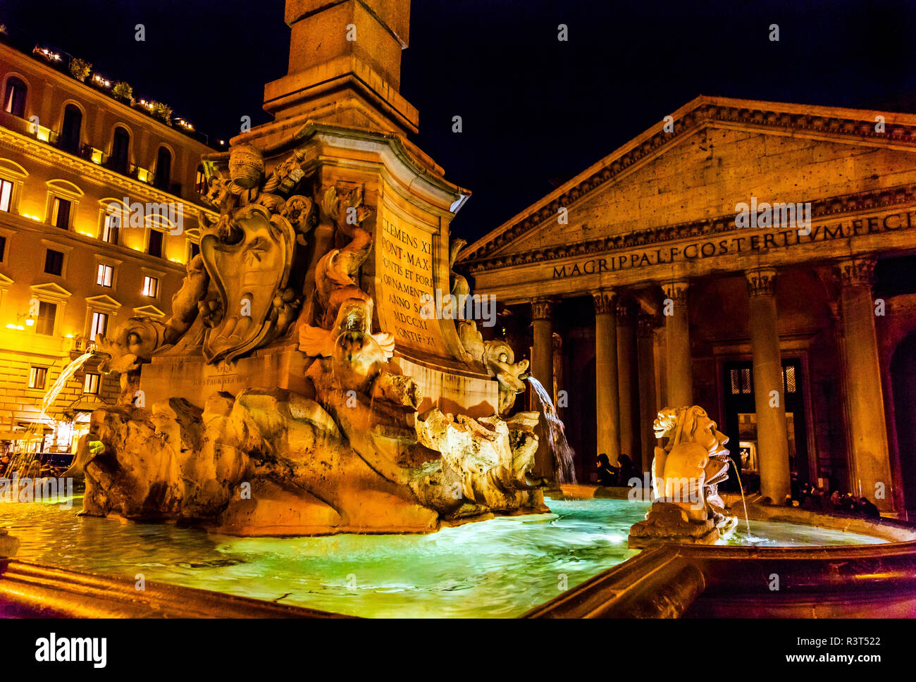 Della Porta Fountain High Resolution Stock Photography and Images - Alamy