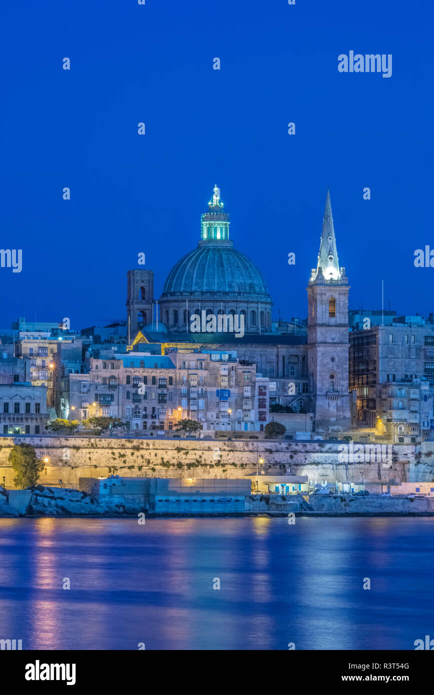 Malta, Valletta, Historic Skyline at Dusk Stock Photo - Alamy